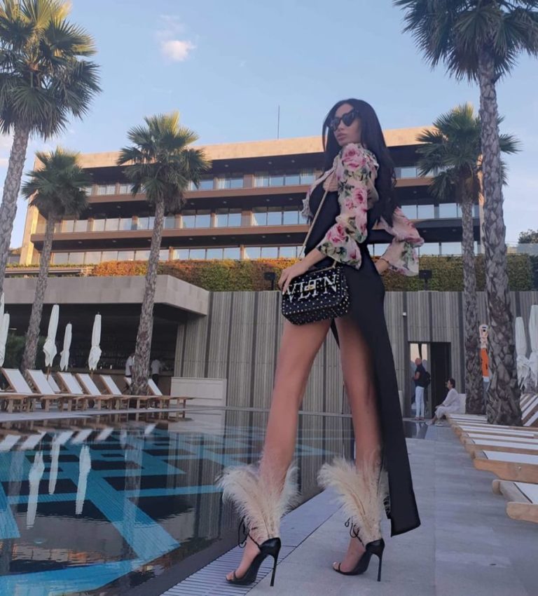 “They Look Endless!” – She Once Stole Neymar’s Heart with Those Legs ...