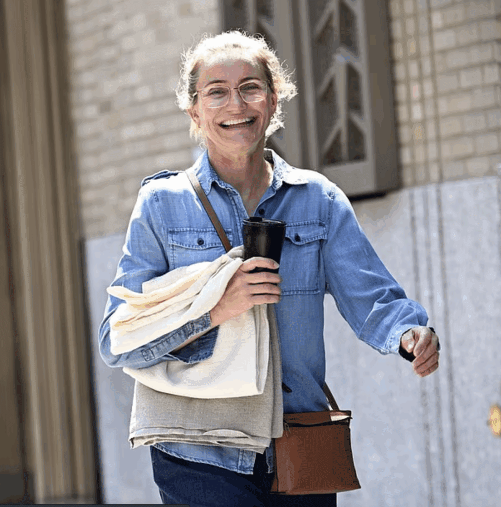 Cameron Diaz Goes Makeup-Free and Unstyled in Rare Public Outing ...