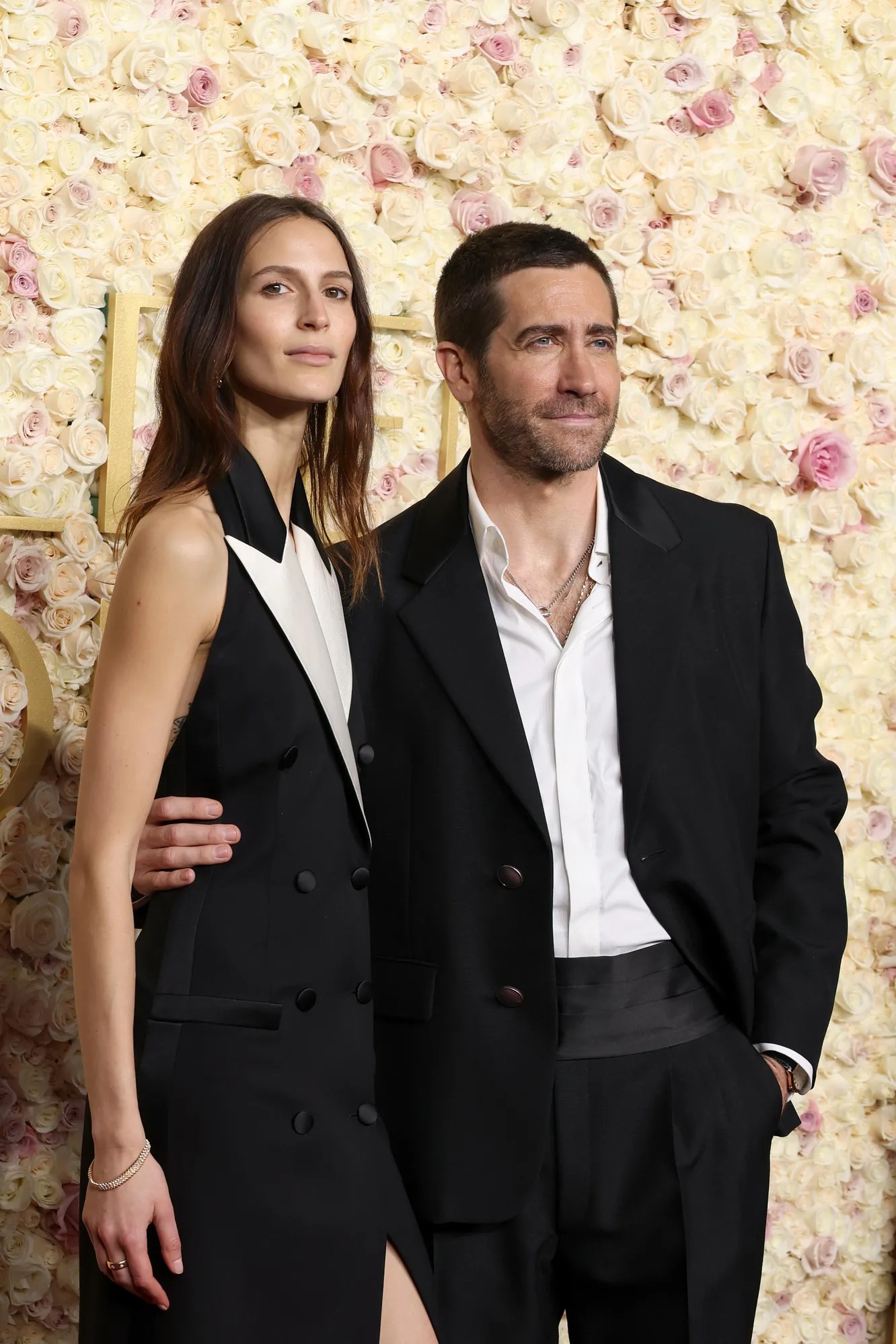 Everyone Saw the Age Gap: Jake Gyllenhaal Stepped Onto the Red Carpet ...